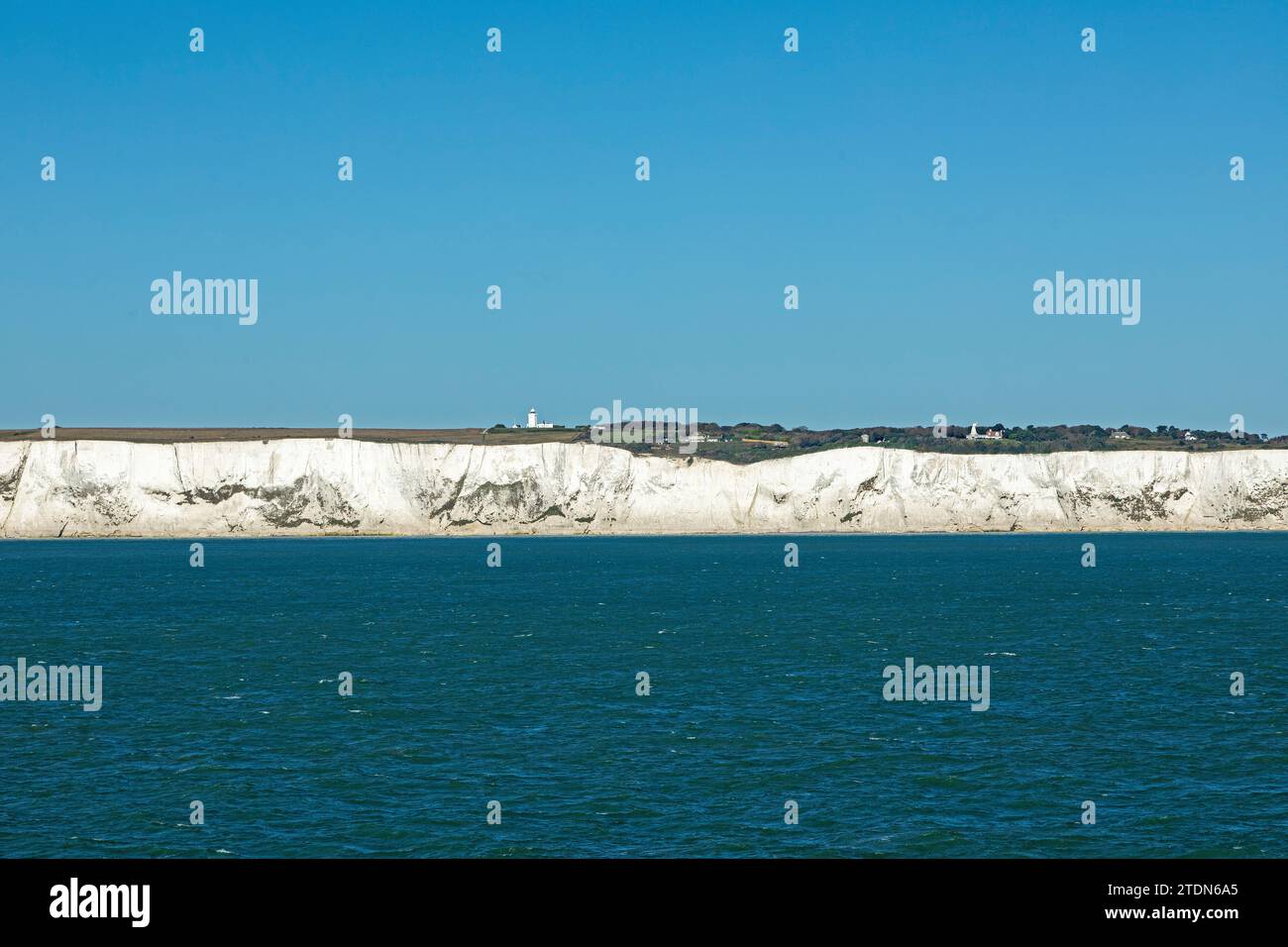 Dover white cliffs leuchtturm hi-res stock photography and images - Alamy