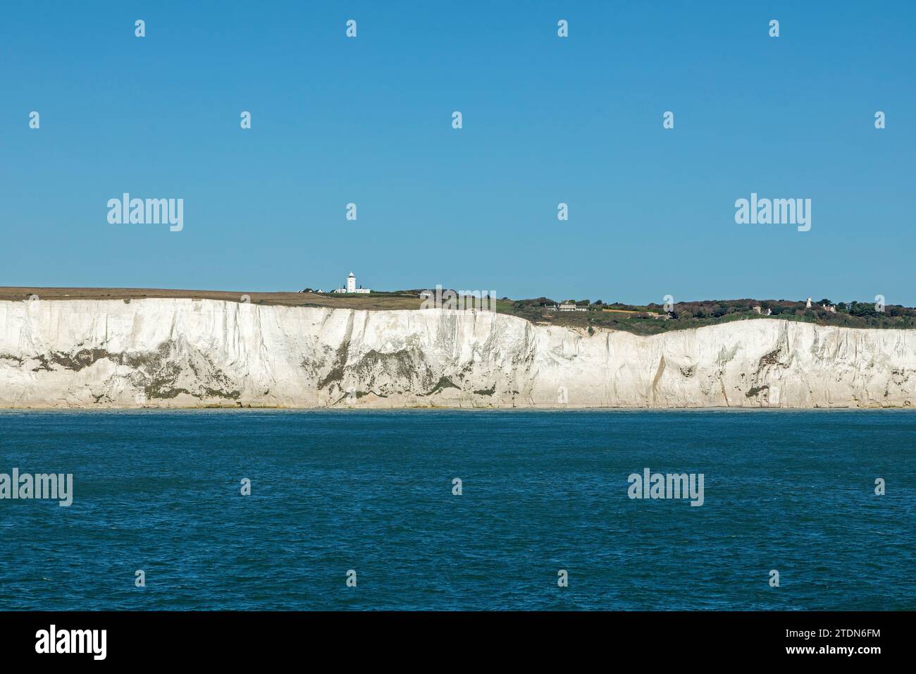 Dover white cliffs leuchtturm hi-res stock photography and images - Alamy