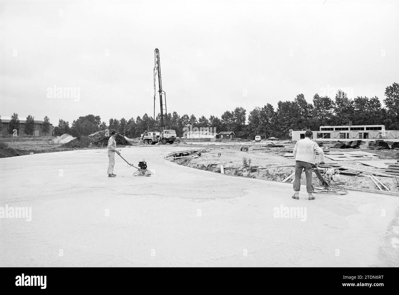 Artificial ice rink: work on curve, Ice, ice rink, ice hockey, Haarlem ...