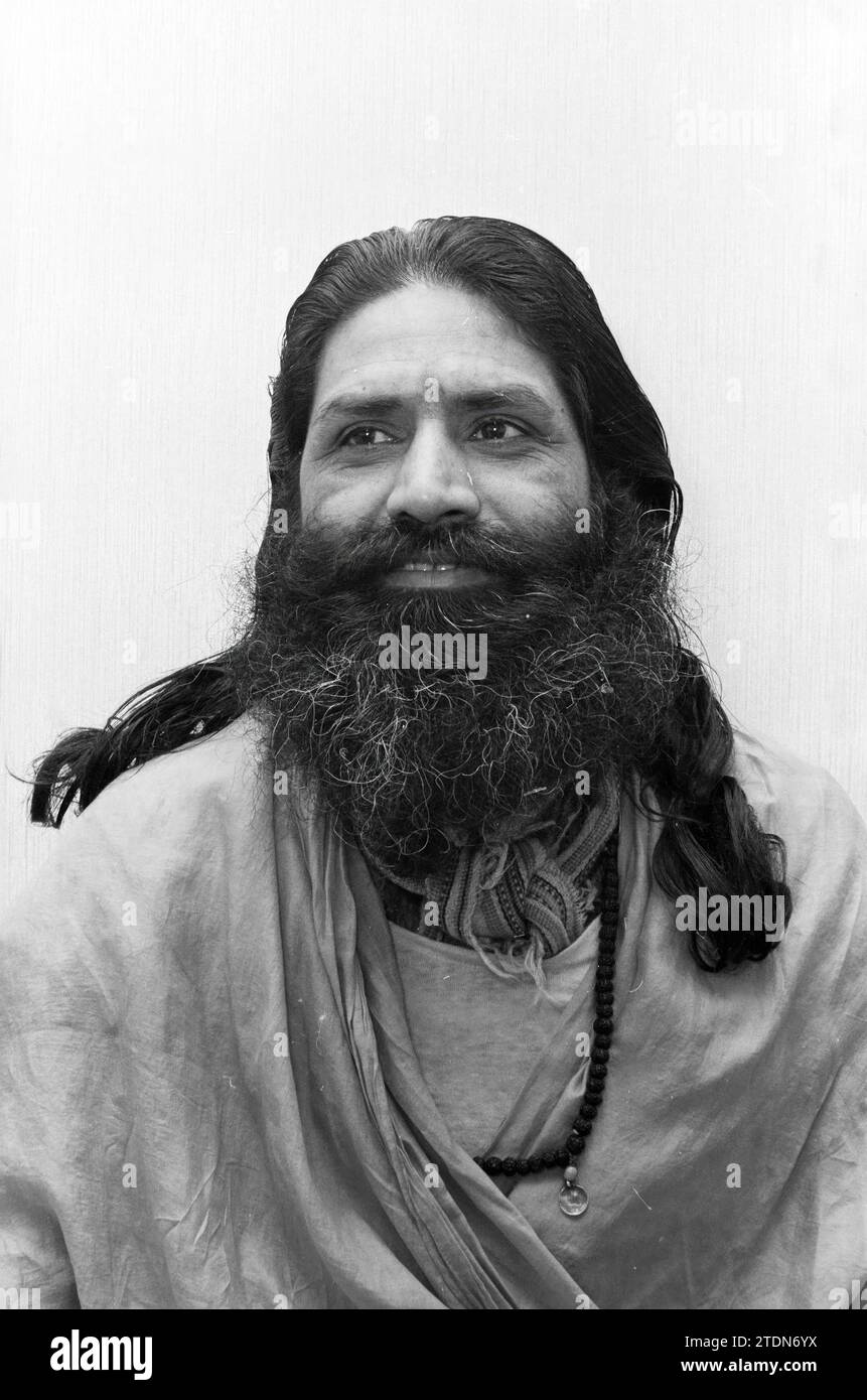 A guru in the 60s, Whizgle News from the Past, Tailored for the Future ...