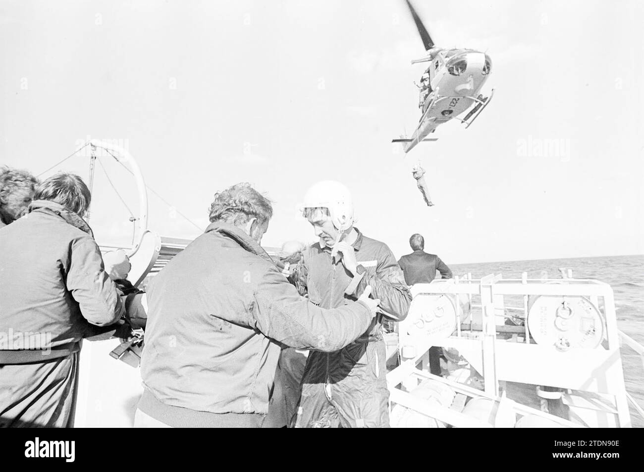 Rescue exercise of pilots from the North Sea with SAR helicopters, Air ...
