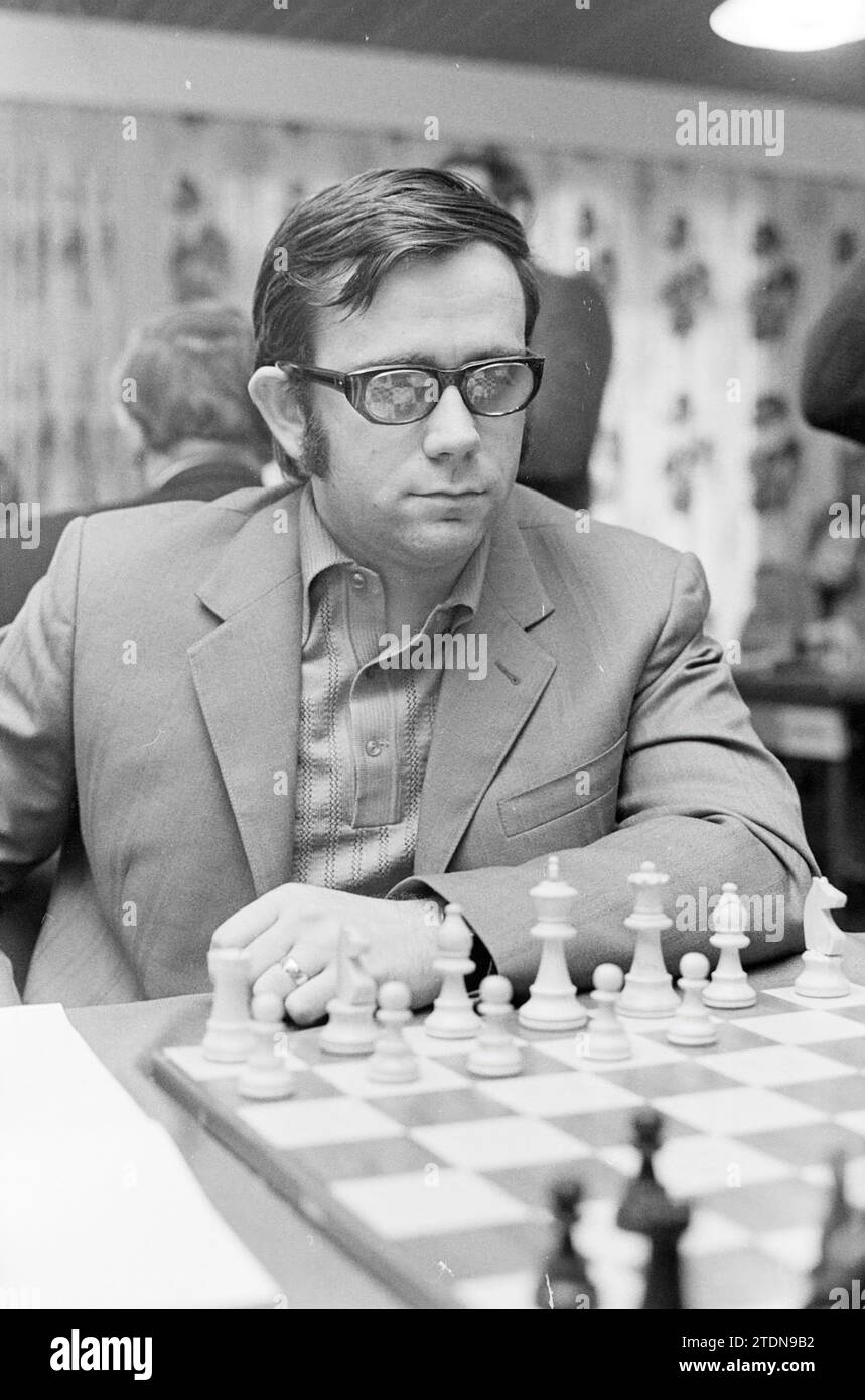 Heads of chess players, Blast Furnace Chess Tournament, 11-01-1972 ...