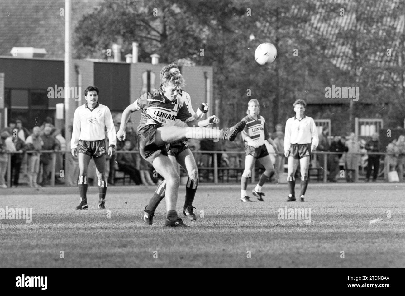 DCO - HFC, Football D.C.O., Haarlem, Nederland, 13-11-1988, Whizgle ...