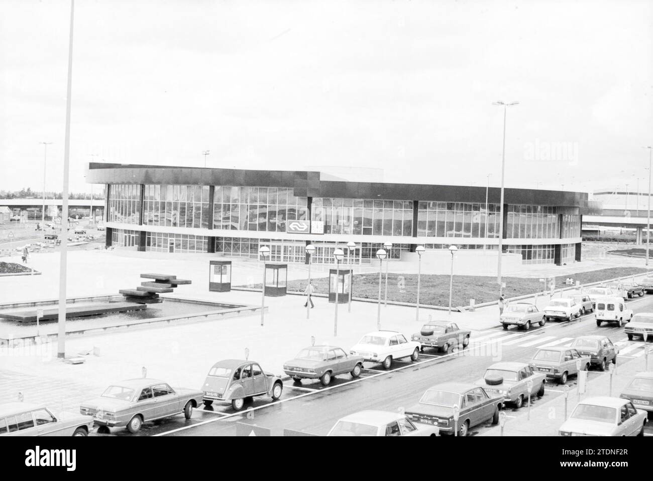 Report NS station Schiphol, Railways, Schiphol, 31-08-1978, Whizgle ...