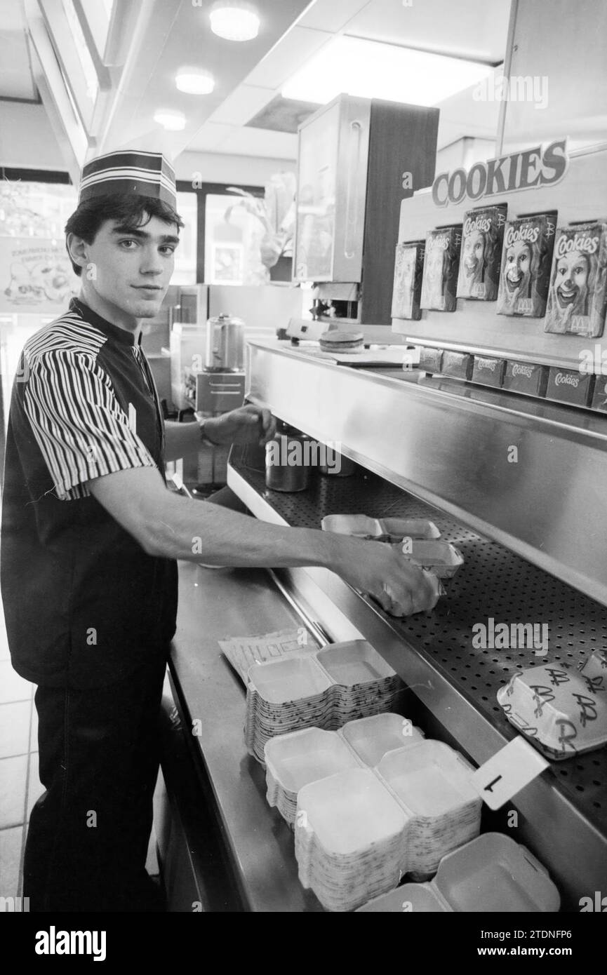 17 06 1987 hi-res stock photography and images - Alamy