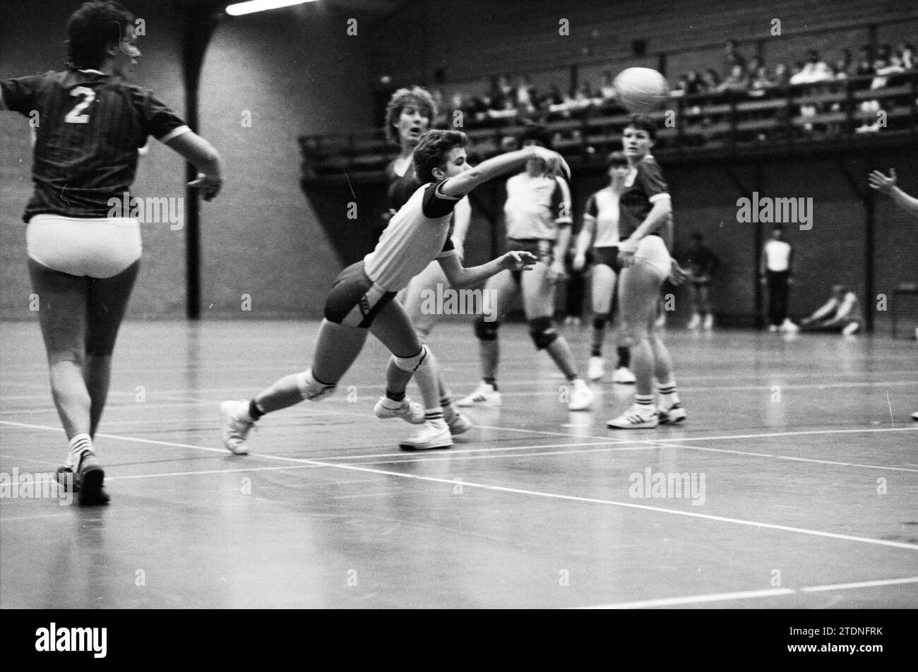 04 11 1984 hi-res stock photography and images - Alamy