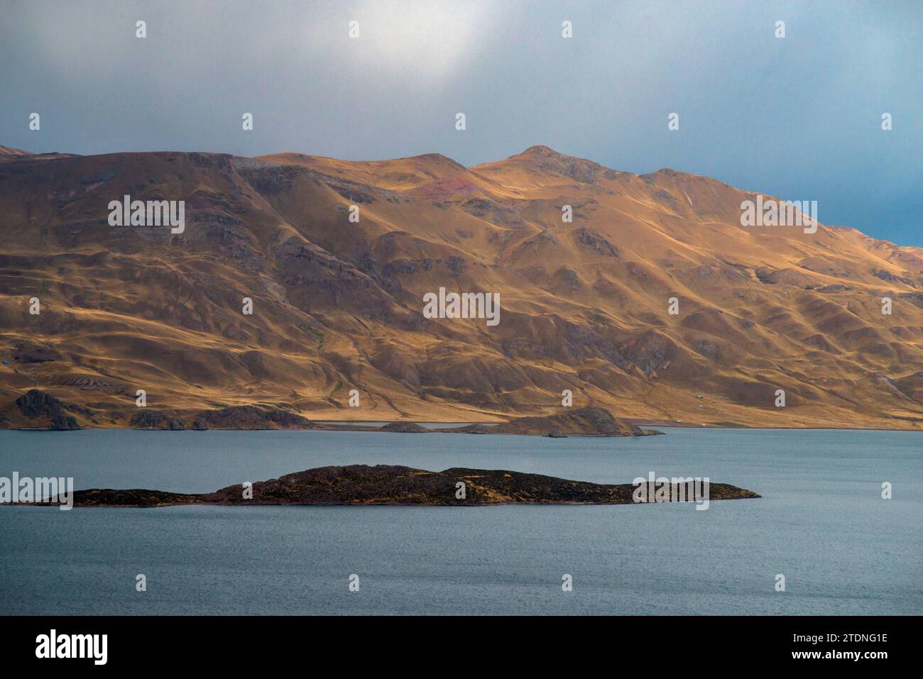 high altitude mountain lake Laguna Lagunillas in Peru Stock Photo - Alamy