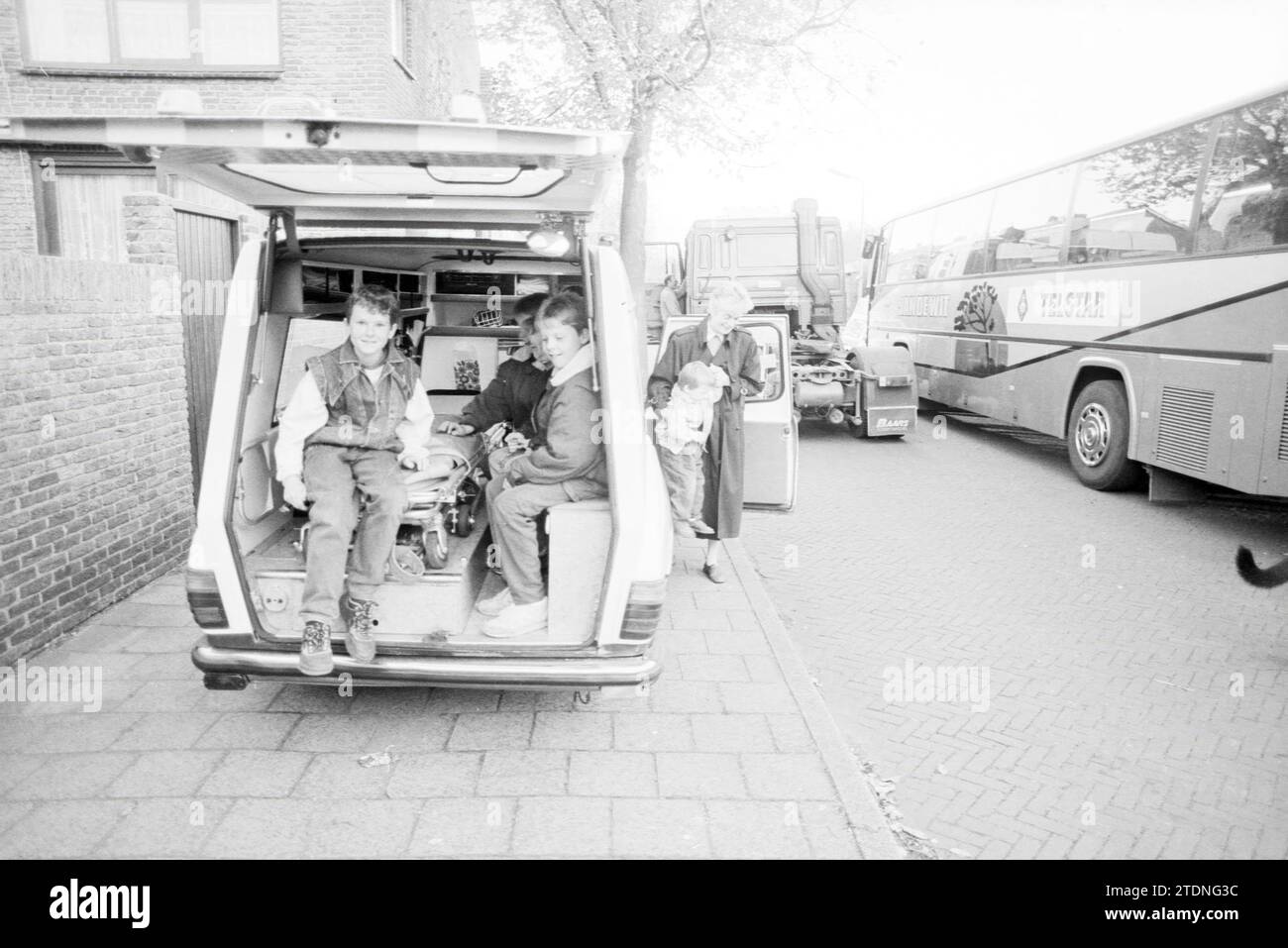 Departure nzh bus hi-res stock photography and images - Alamy