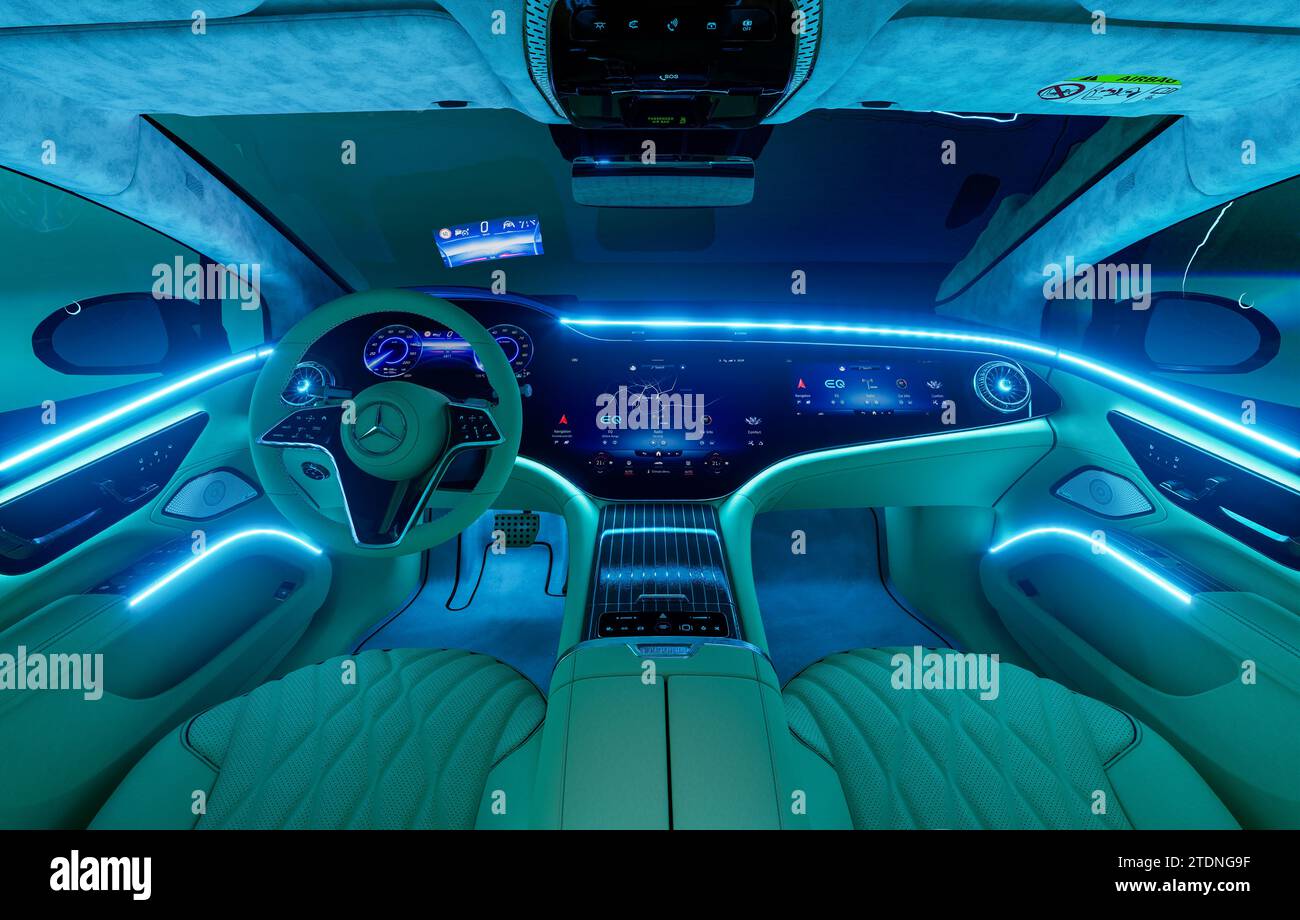 Mbux hyperscreen hi-res stock photography and images - Alamy