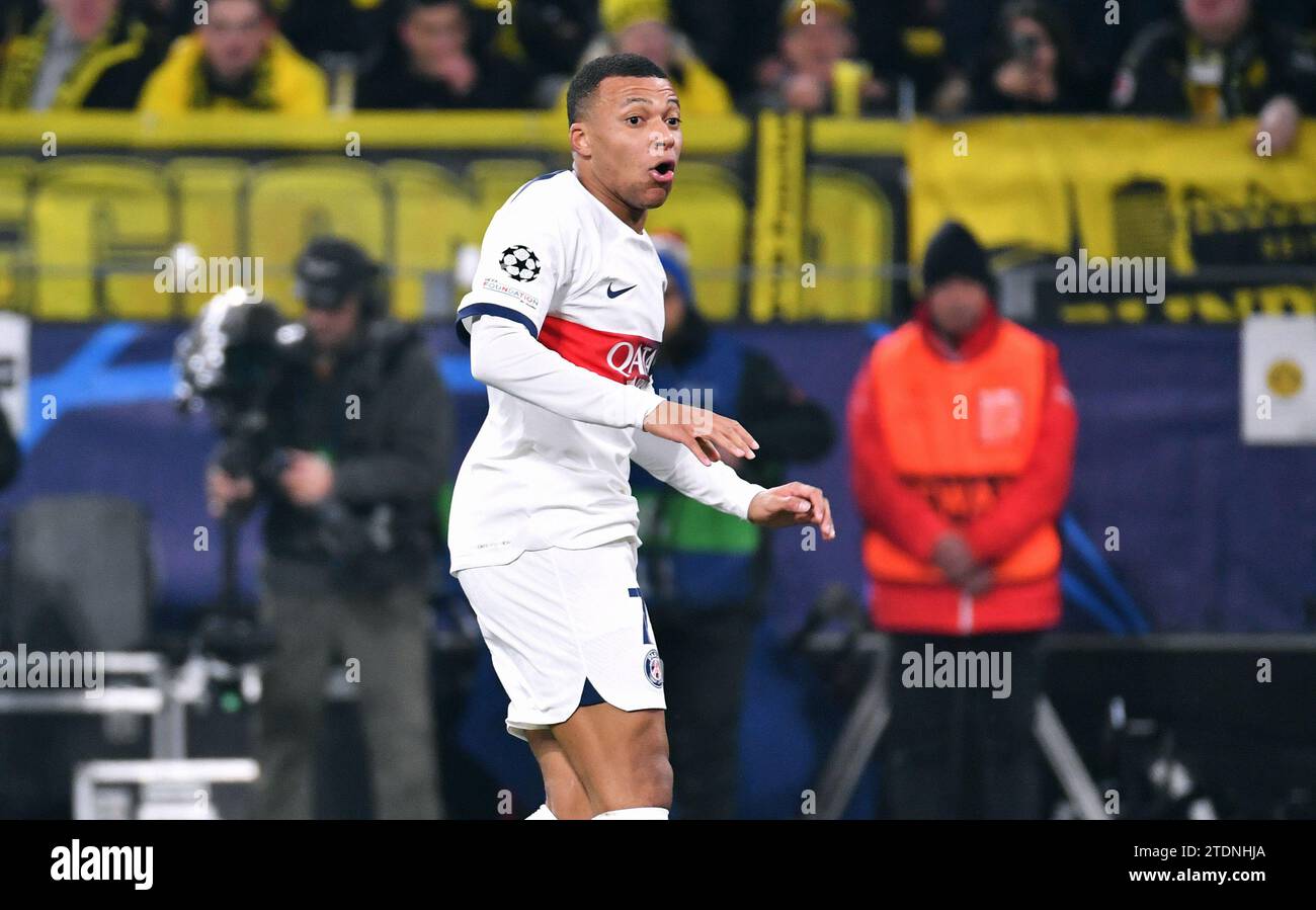 Kylian mbappe psg 2023 hi-res stock photography and images - Alamy