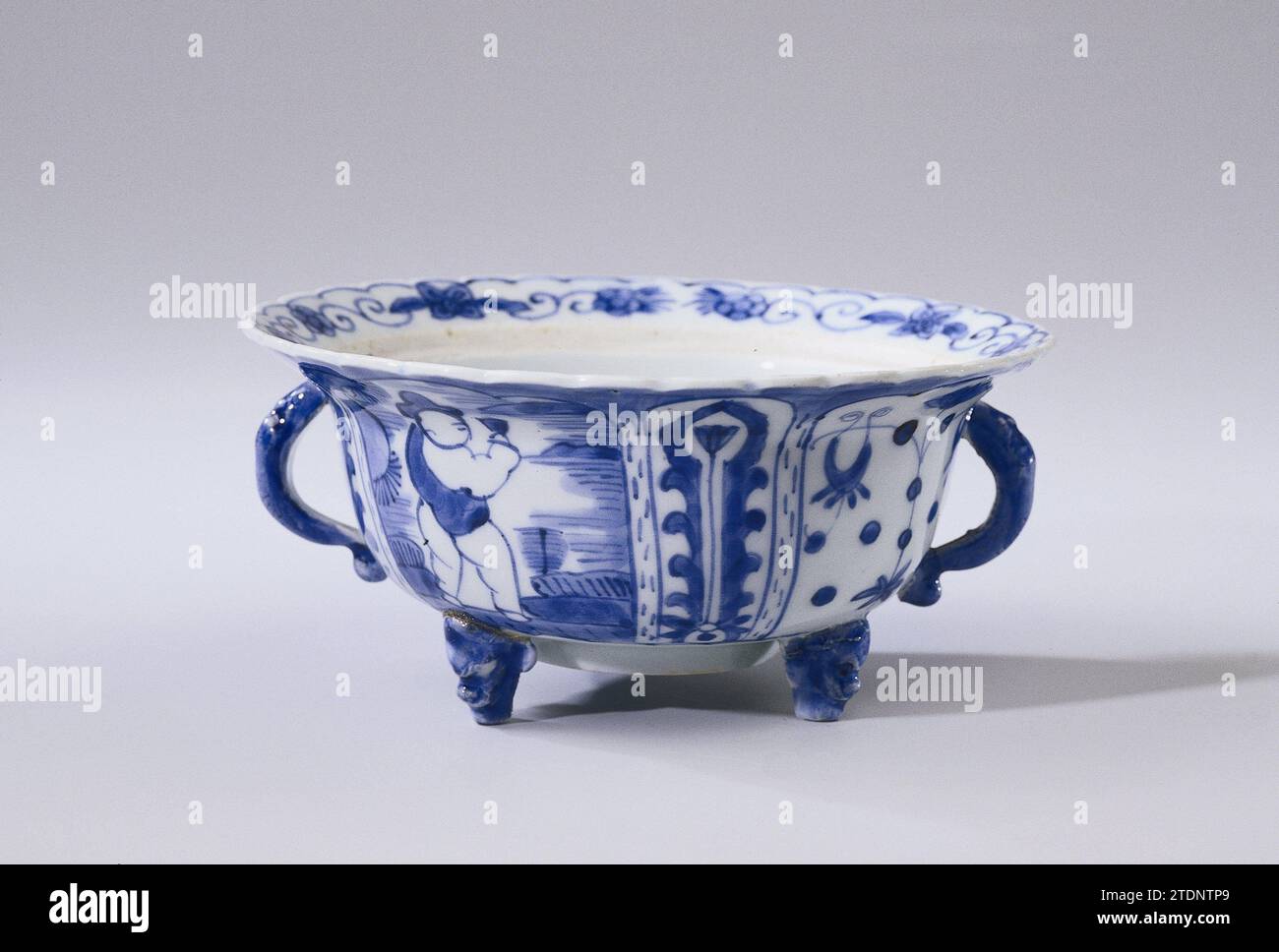 Covered bowl or butter tub with a figure in a landscape, lotus scrolls and flower sprays ...