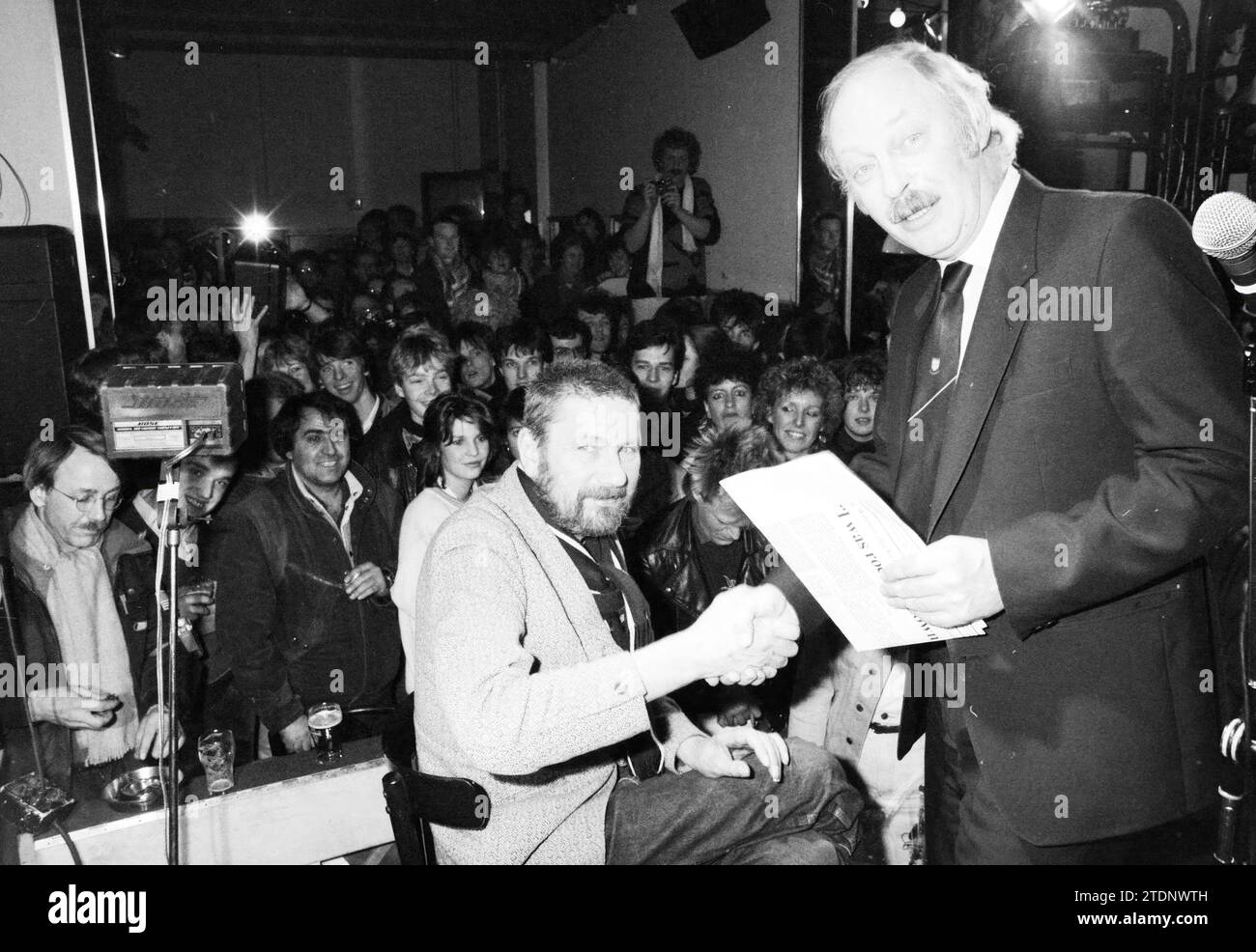 Miss vitting hi-res stock photography and images - Alamy