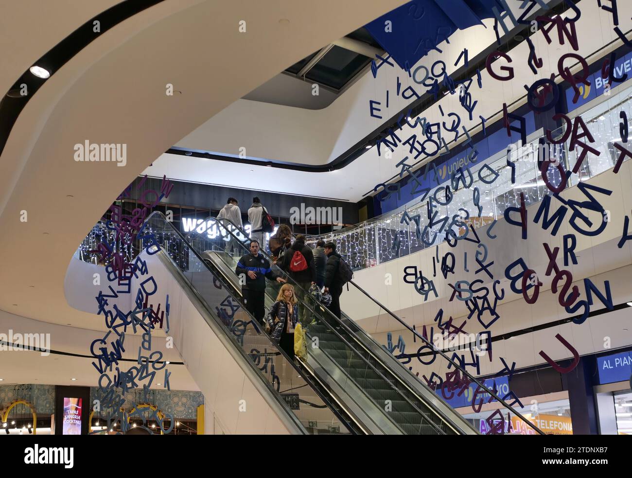 Orio Al Serio, Italy. 19th Dec, 2023. In Orio center you can breathe ...