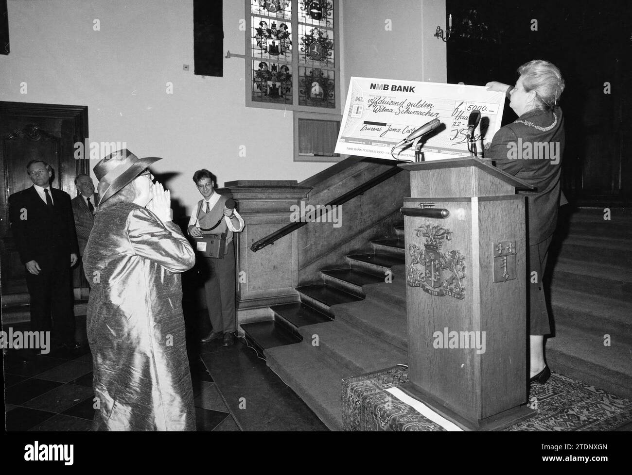 Nmb check hi-res stock photography and images - Alamy