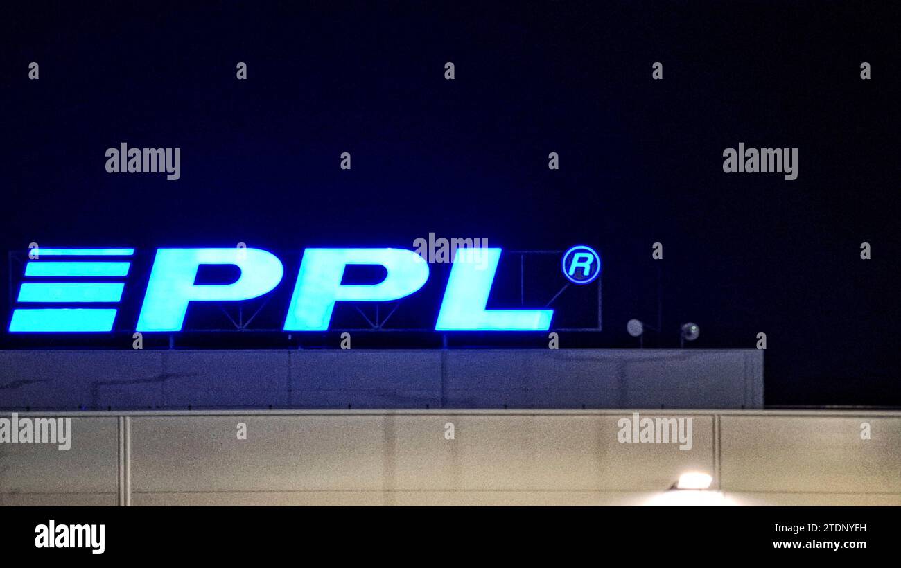PPL logo on the depot building. PPL CZ specializes in parcel transport ...