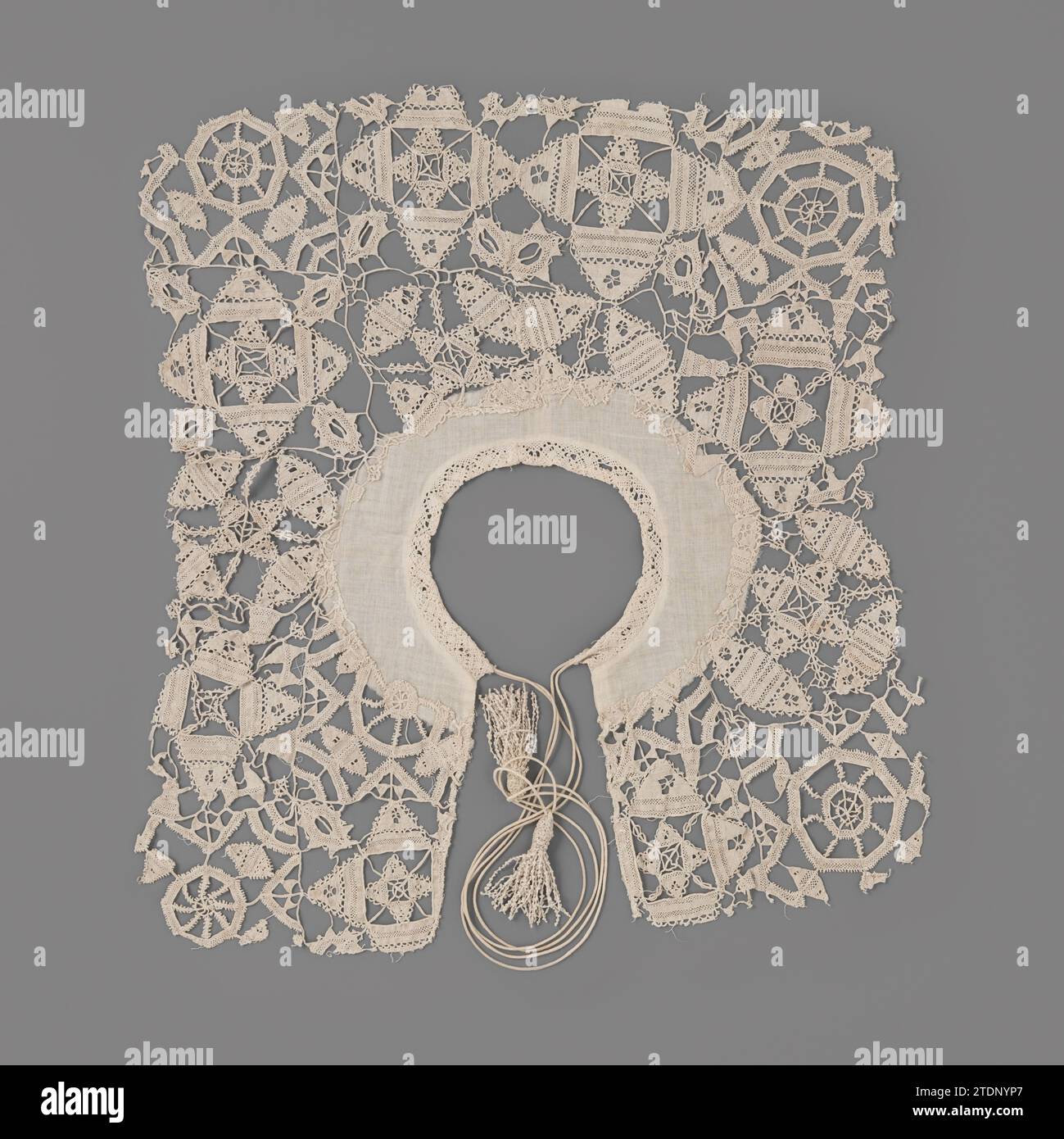 Two cords closed collar hi-res stock photography and images - Alamy