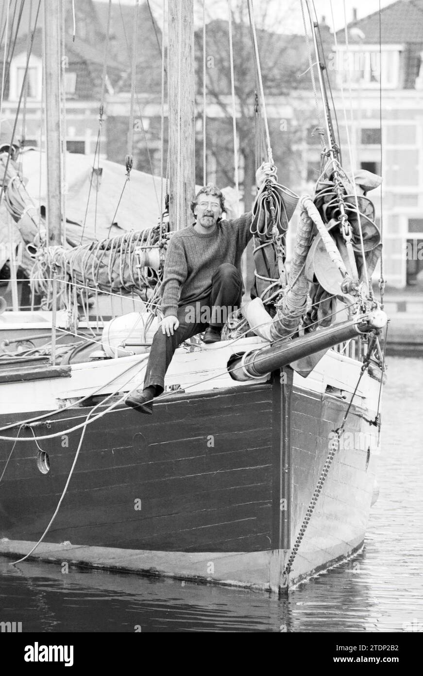 Bert Bruin on boat, 06-04-1994, Whizgle News from the Past, Tailored ...