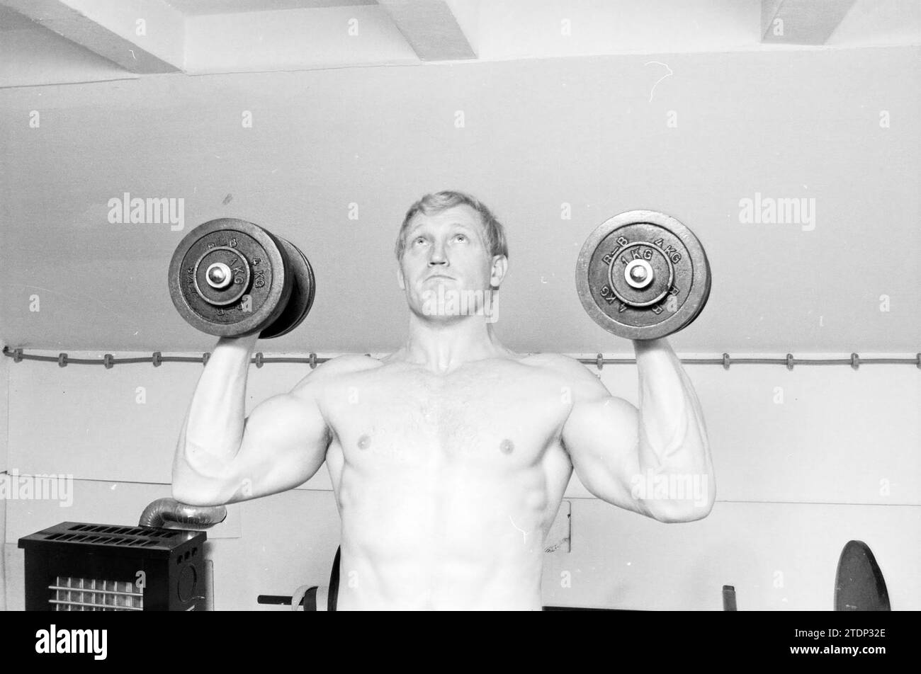 Wim ruska judoka hi-res stock photography and images - Alamy