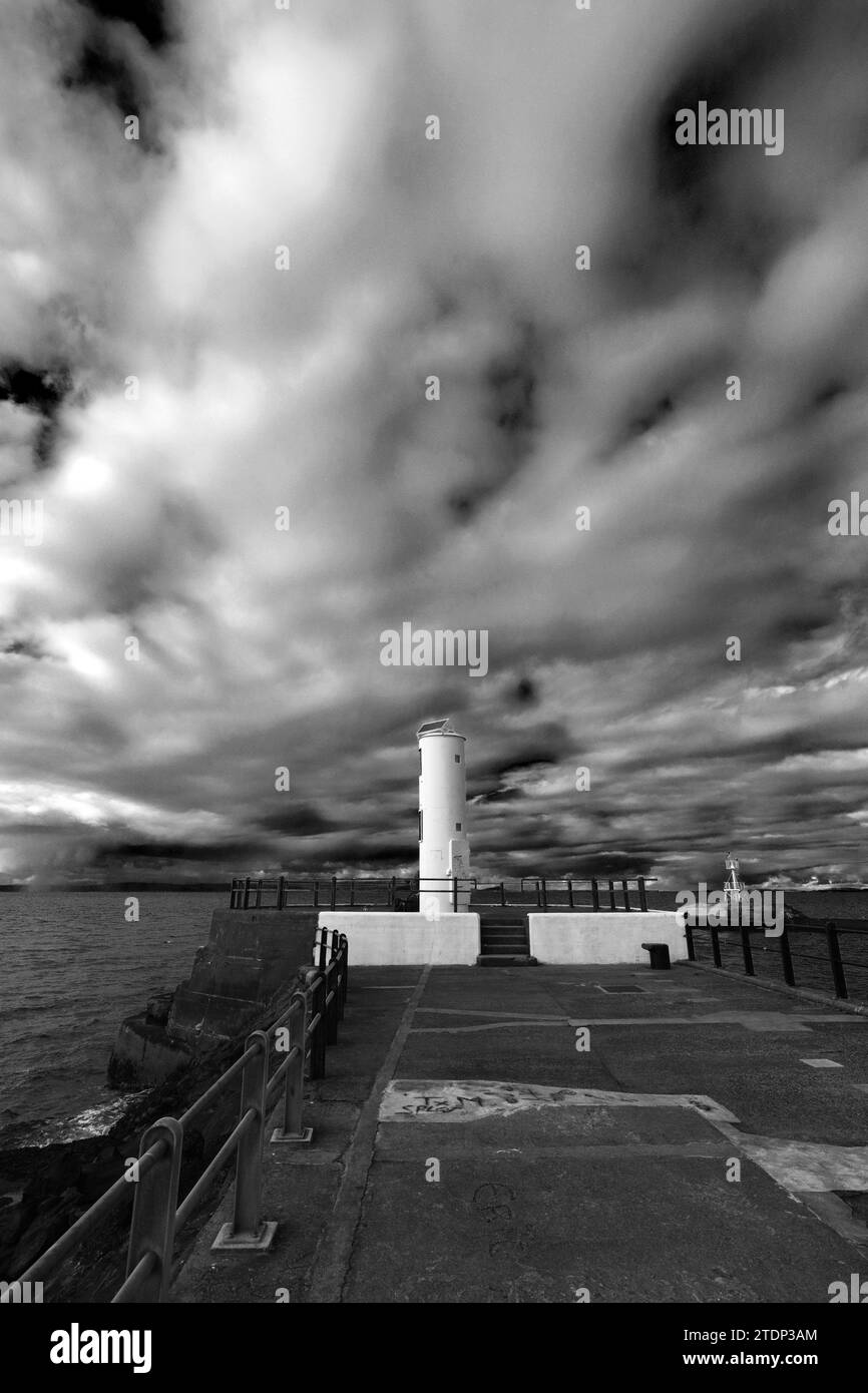 Beaches in ayrshire Black and White Stock Photos & Images - Alamy