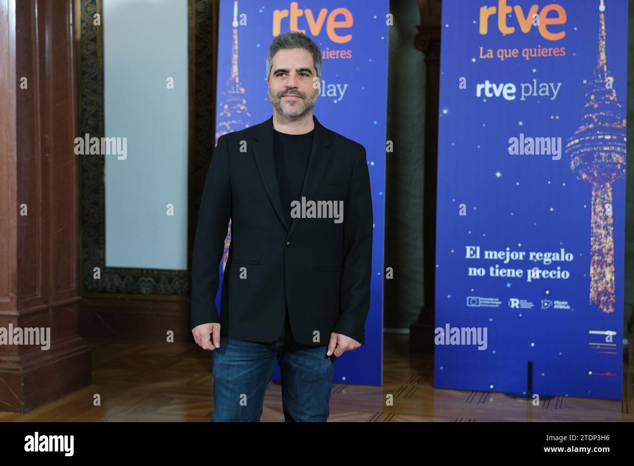 Actor ernesto sevilla hi-res stock photography and images - Alamy