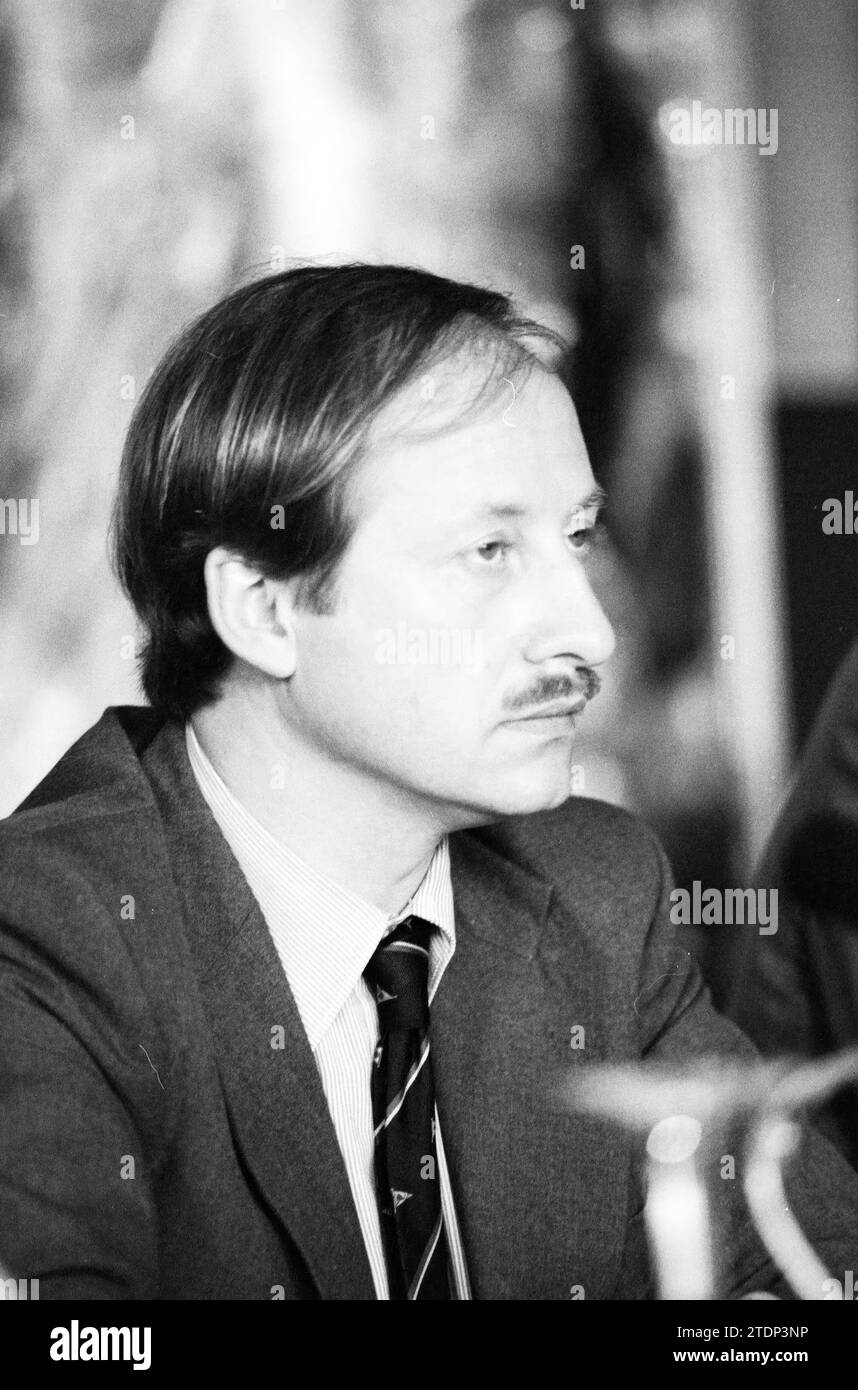 Van gelder papier hilten amsterdam portraits hi-res stock photography ...