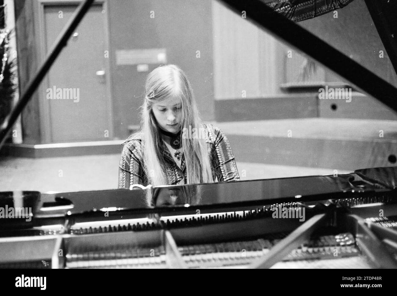 Pianist helene wickett hi-res stock photography and images - Alamy