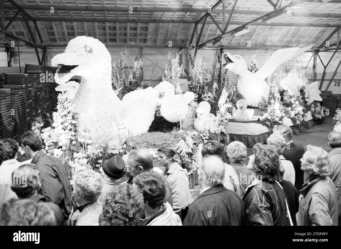 Winning parade floats in Hobaho Hallen, Flower Parade, flower ...
