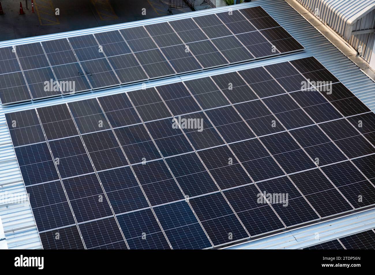 Solar panel install on garage roof, Photovoltaic solar cell eco ...