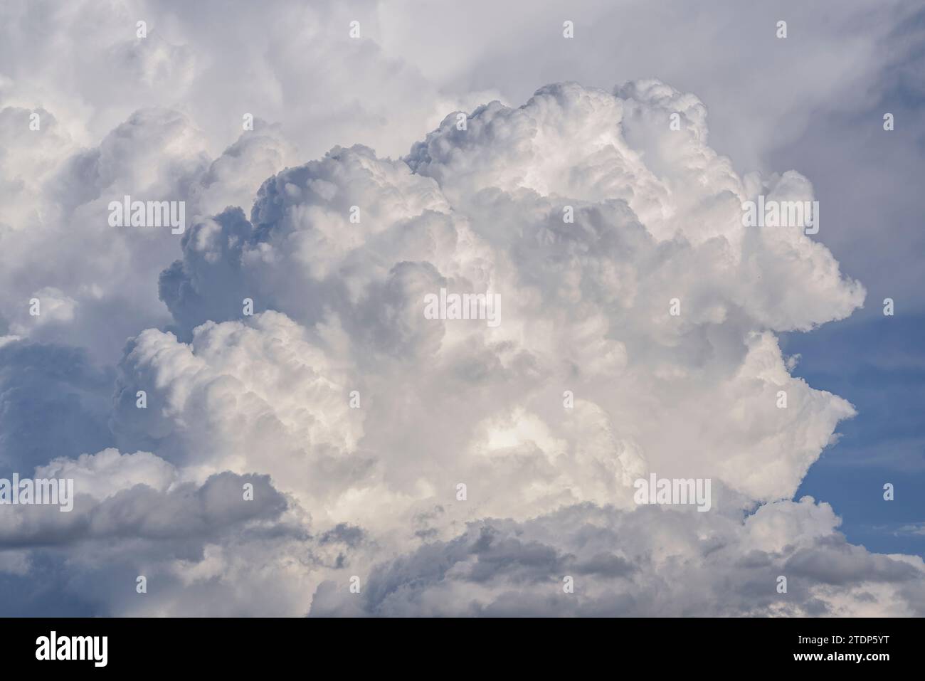 A cumulonimbus cloud from a storm formed over the Pla de Mallorca area ...