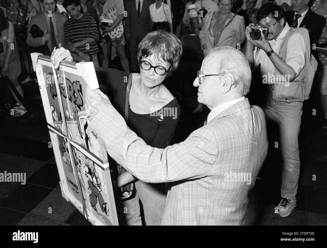 Opening comic days hi-res stock photography and images - Alamy