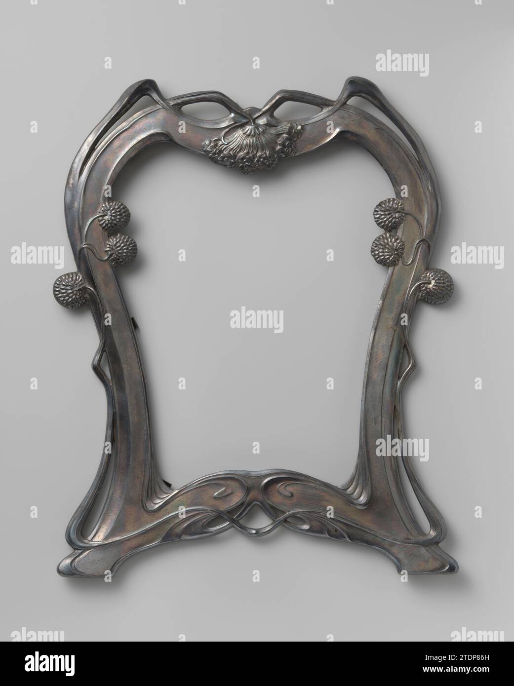 Tin mirror frame in Jugendstil, Anonymous, c. 1900 Tin mirror list in ...