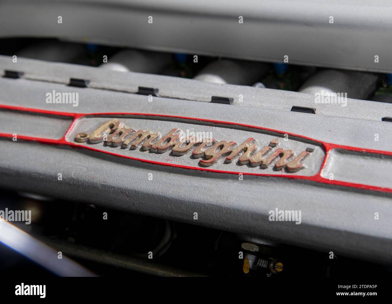 Lamborghini v12 motor hi-res stock photography and images - Alamy