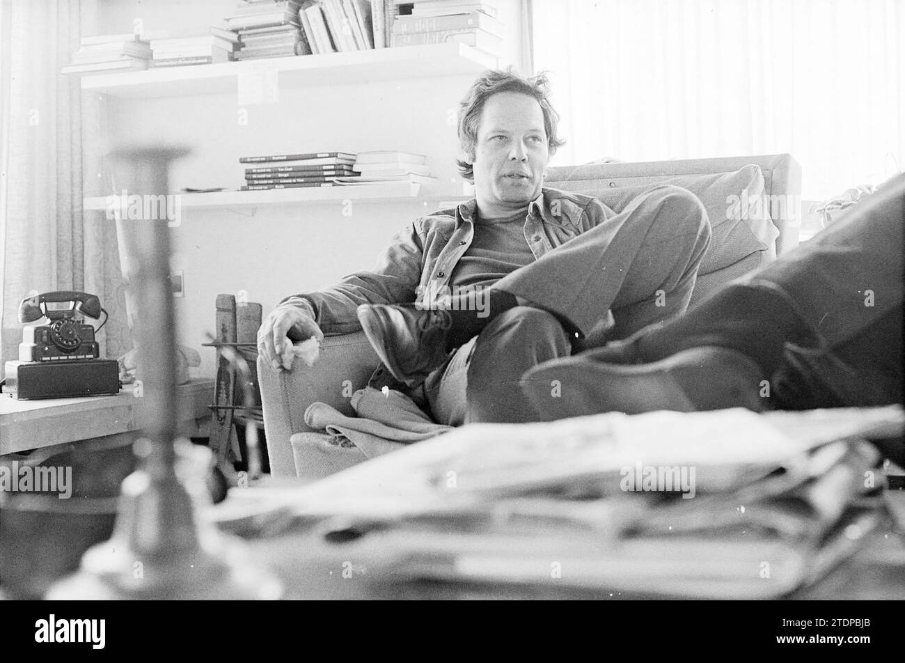 Former Ajax psychologist in Breda, Persons, 17-04-1974, Whizgle News ...