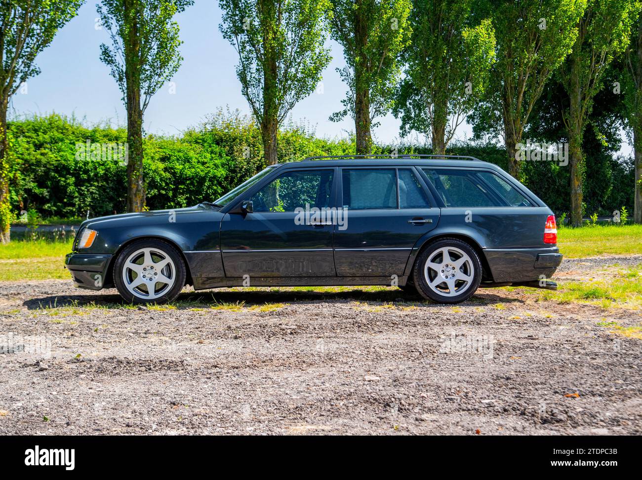 W124 Mercedes E500 estate, German super car station wagon Stock Photo ...