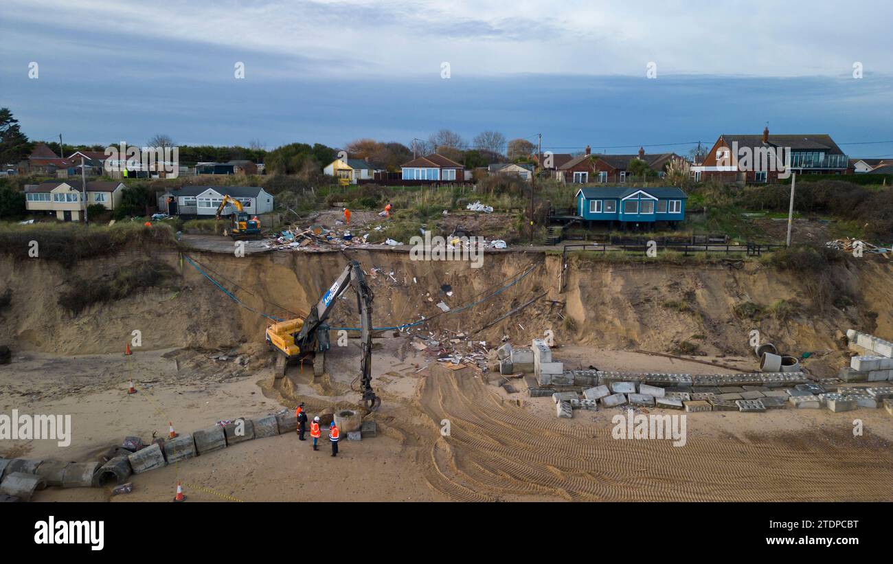 Rock berm hi-res stock photography and images - Alamy