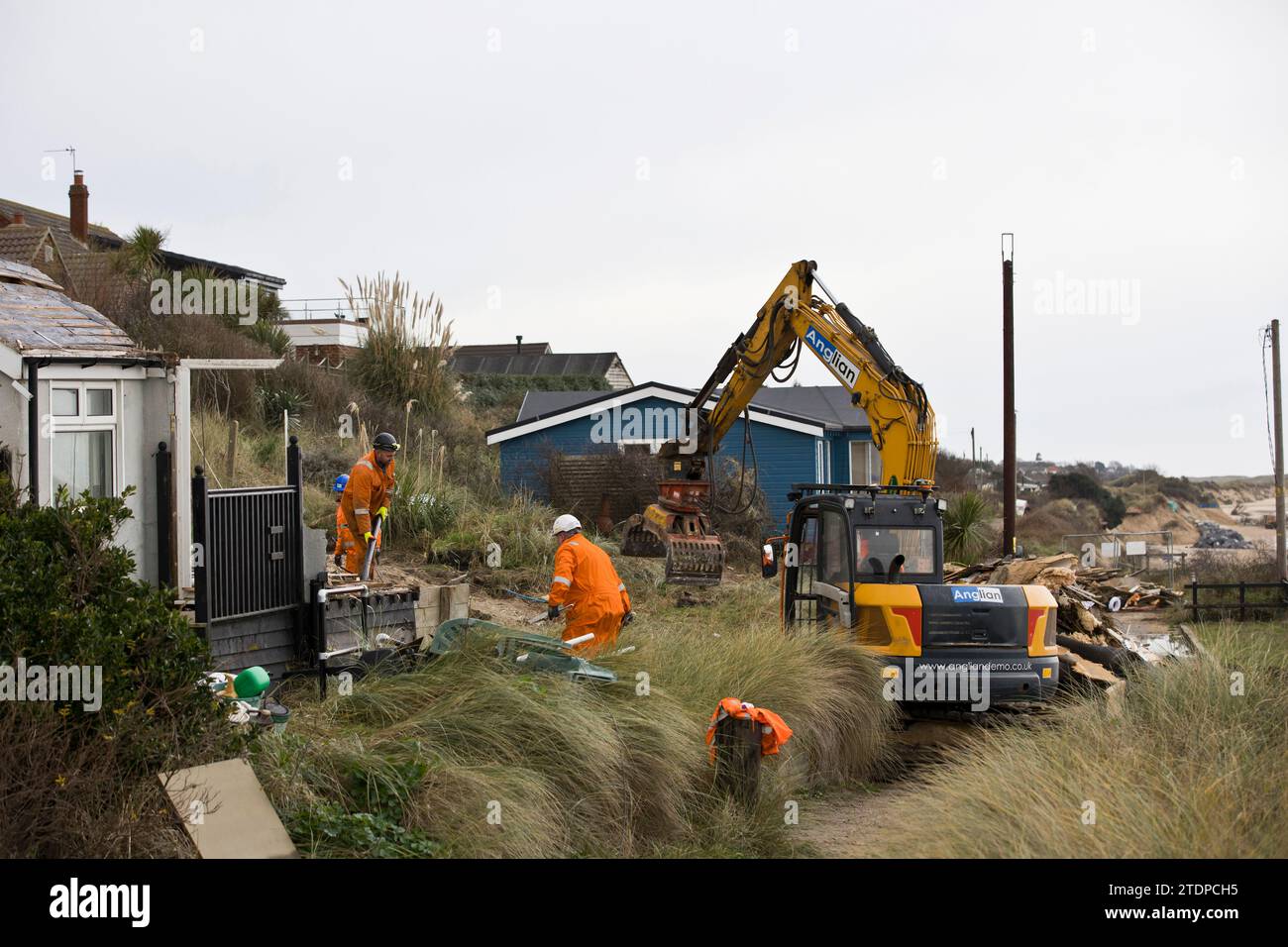 10th December 2023. Hemsby, Norfolk, UK. Bungalow demolition work ...