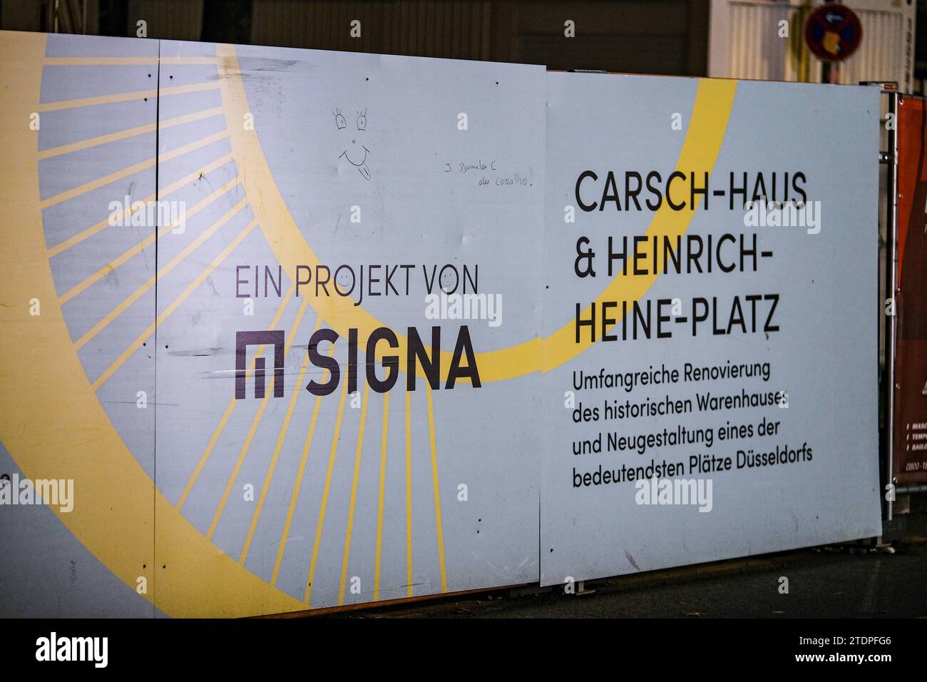 Düsseldorf 19.12.2023 Baustelle Carschhaus wird KaDeWe Logo Signa ...