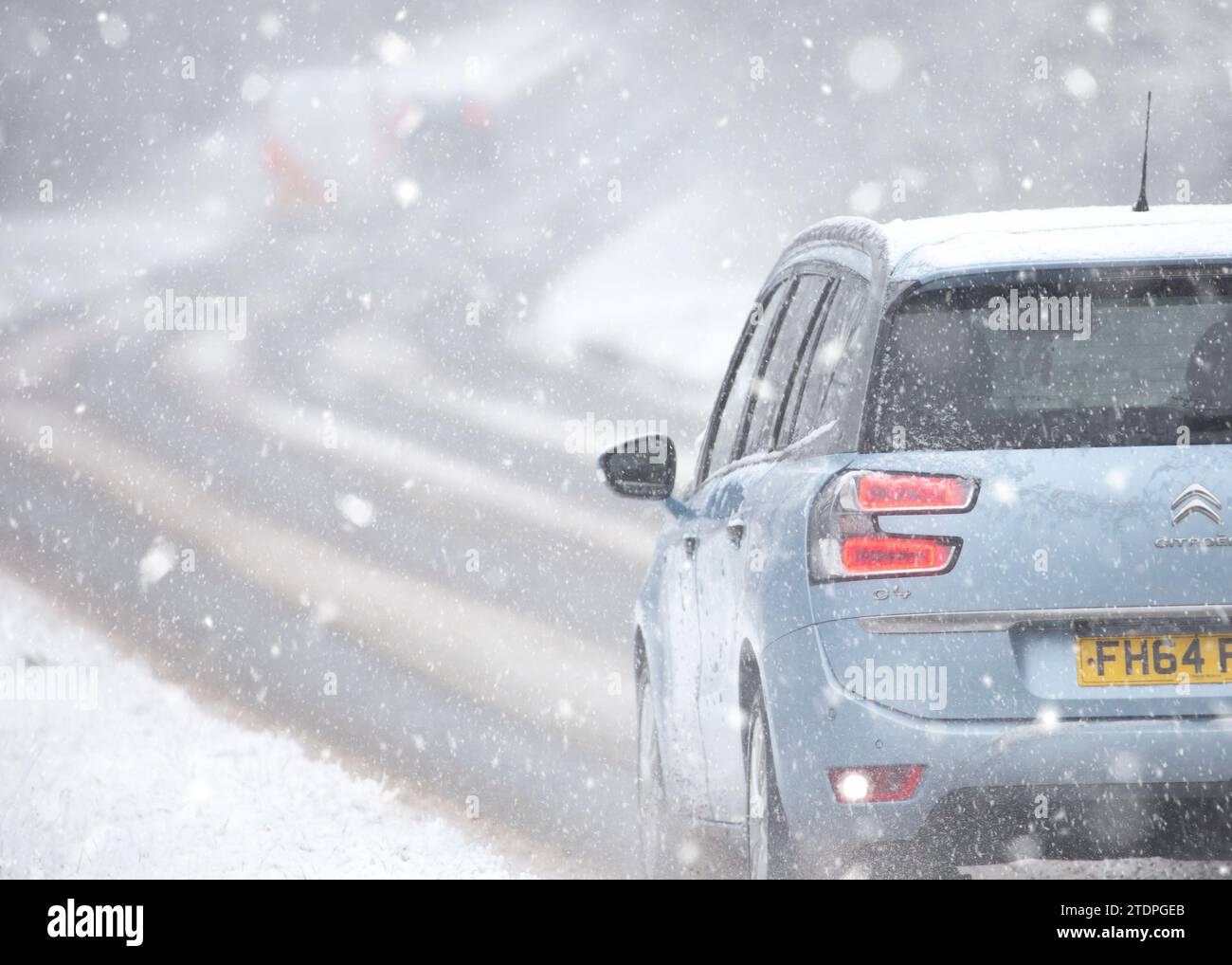 Highways covered with snow hi-res stock photography and images - Alamy