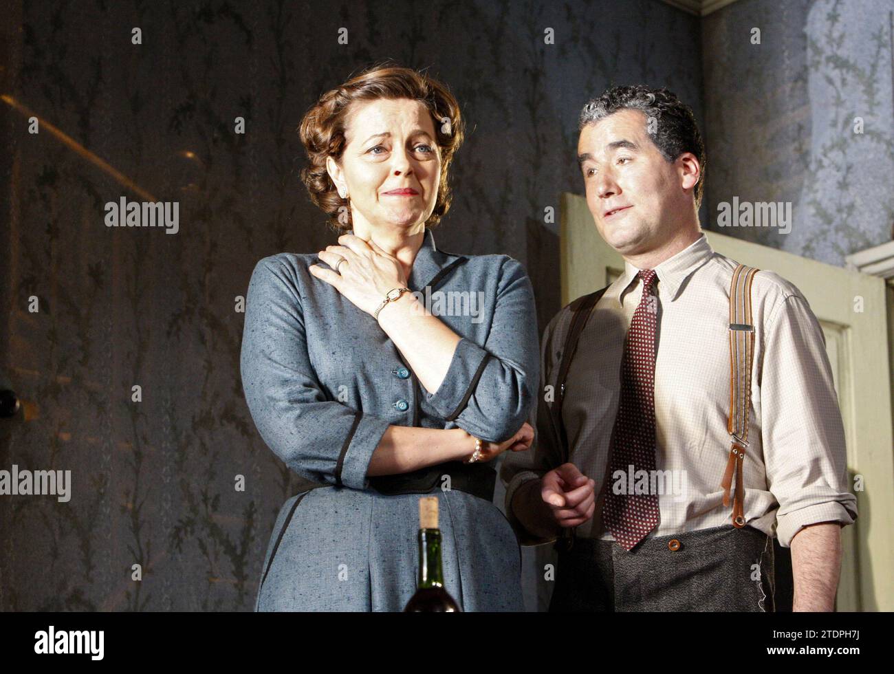 Greta Scacchi (Hester Collyer), Tim McMullan (Mr Miller) in THE DEEP ...
