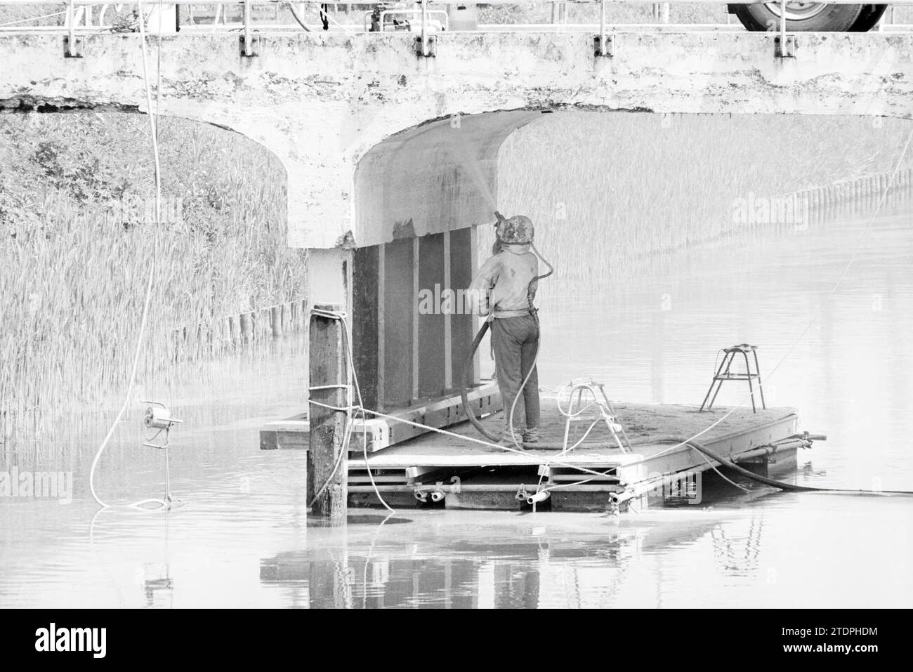 Sandblasting hi-res stock photography and images - Alamy