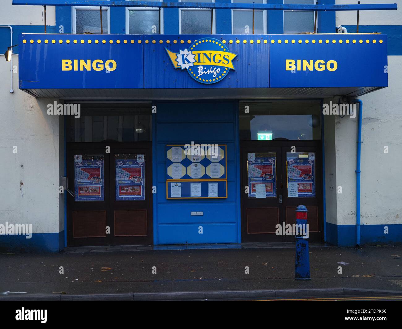 Sheerness, Kent, UK. 19th Dec, 2023. An OAP bingo fan from Sheerness ...