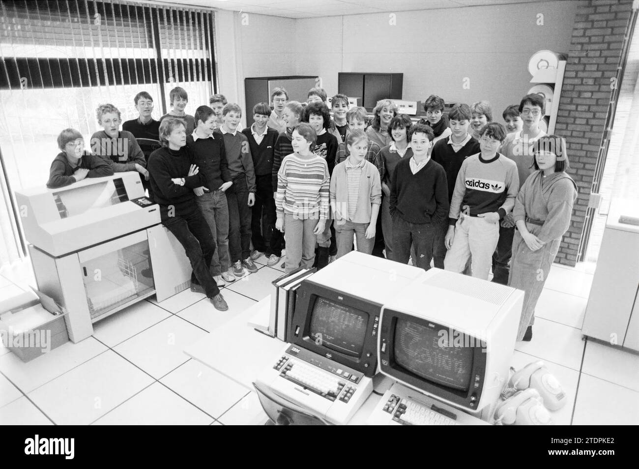 Class of 1984 hi-res stock photography and images - Alamy