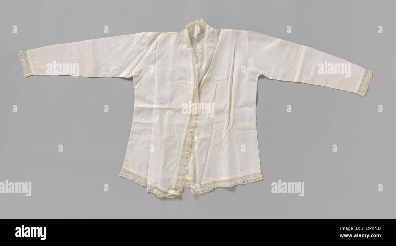 Kabaja from white linen batist all around with a scalloped strip of ...