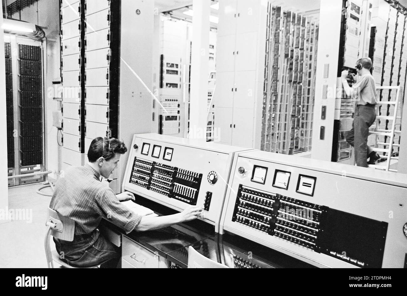 Telephone central office hi-res stock photography and images - Alamy