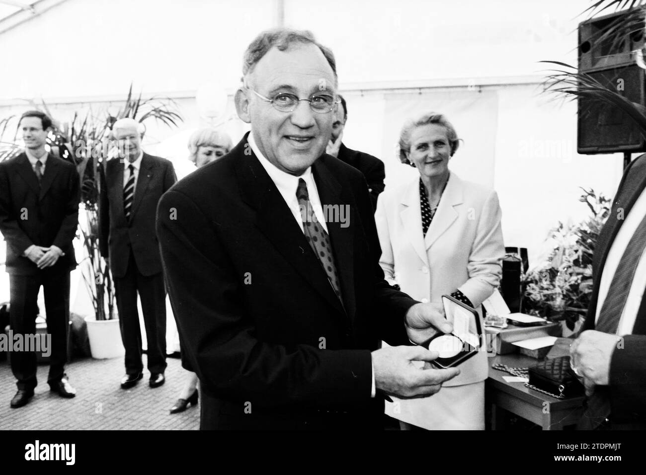 Gold enschede medal hi-res stock photography and images - Alamy