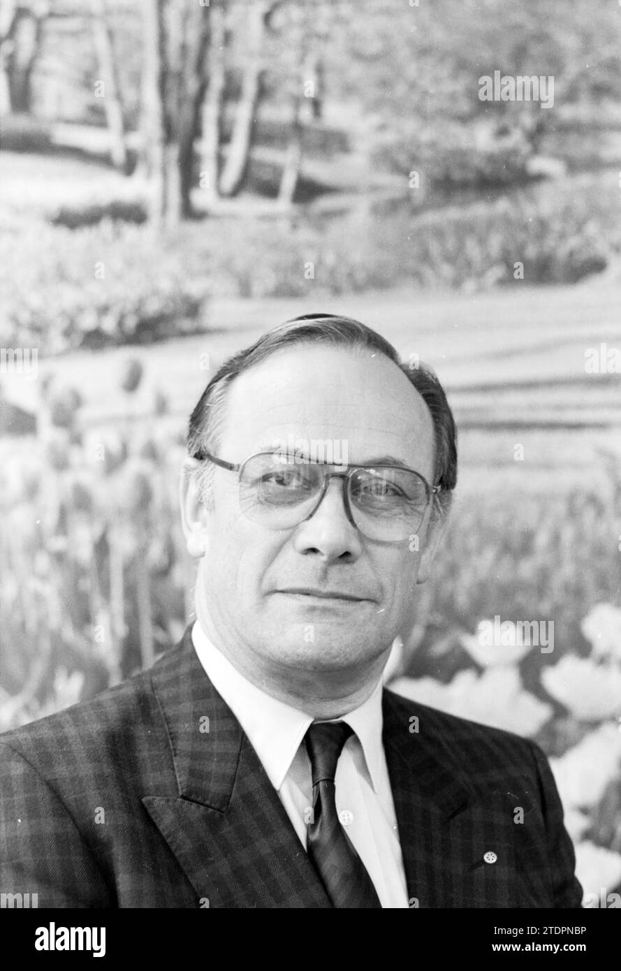 Portraits heer van os hi-res stock photography and images - Alamy