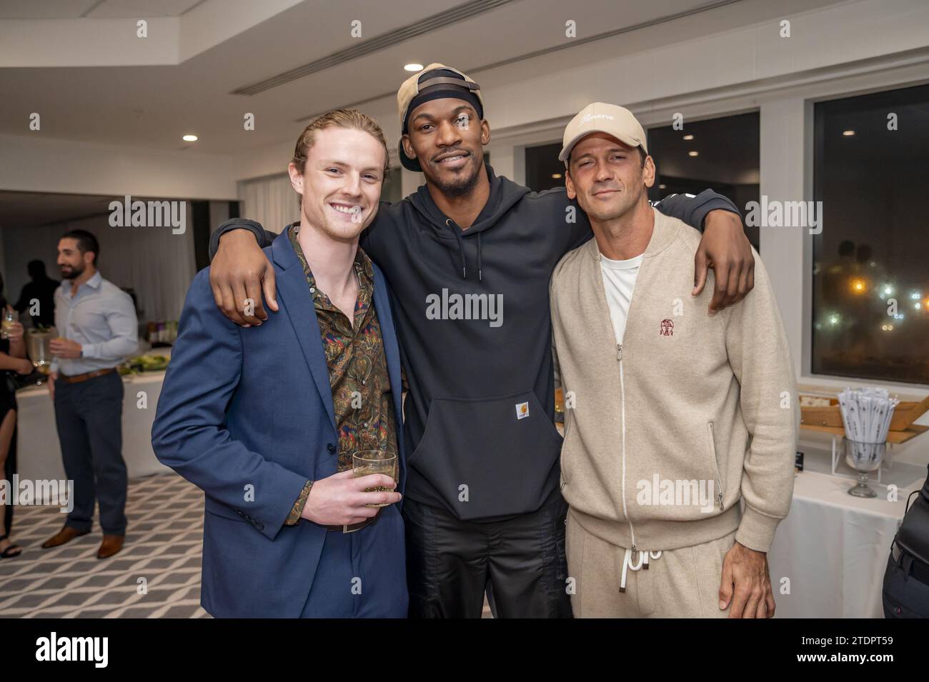 Miami Beach Emergency Medicine Education Foundation Holiday Fundraiser ...