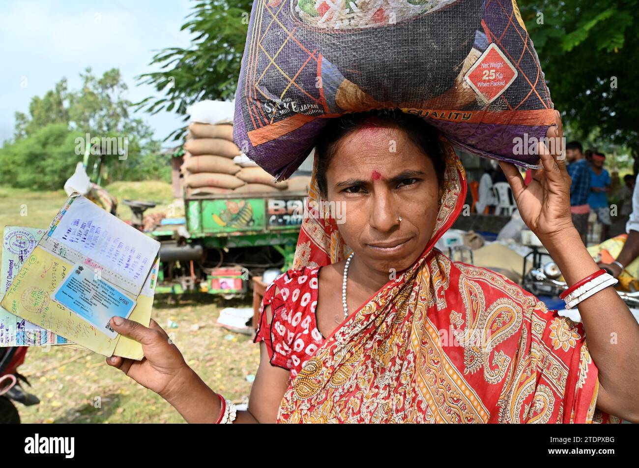 Door step delivery of ration hi-res stock photography and images - Alamy