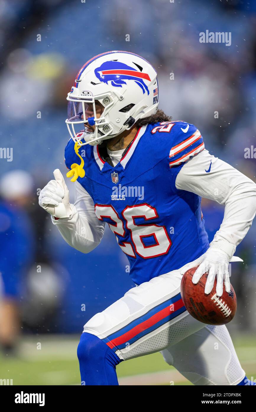 Buffalo Bills running back Ty Johnson (26) warms up before playing ...