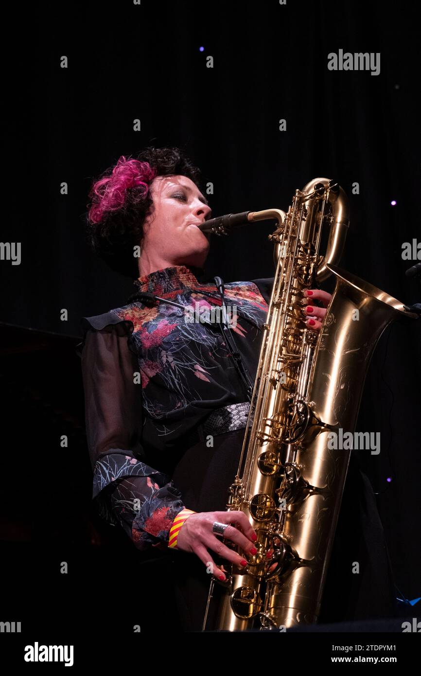 Hannah Horton plays saxophone live, Scarborough Jazz Festival 2022 ...